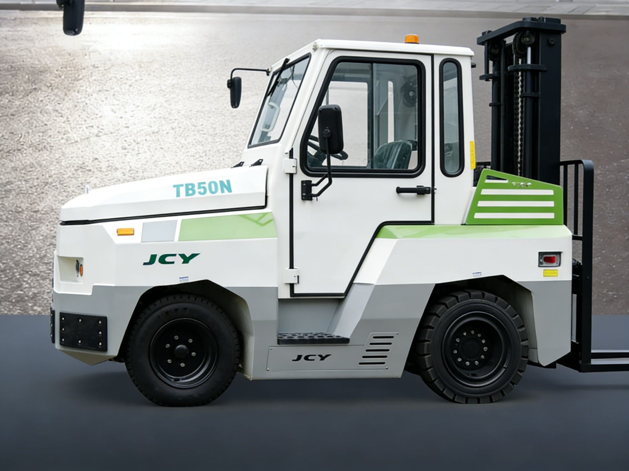 Electric vs Diesel Towing Tractors Key Differences and Benefits ...